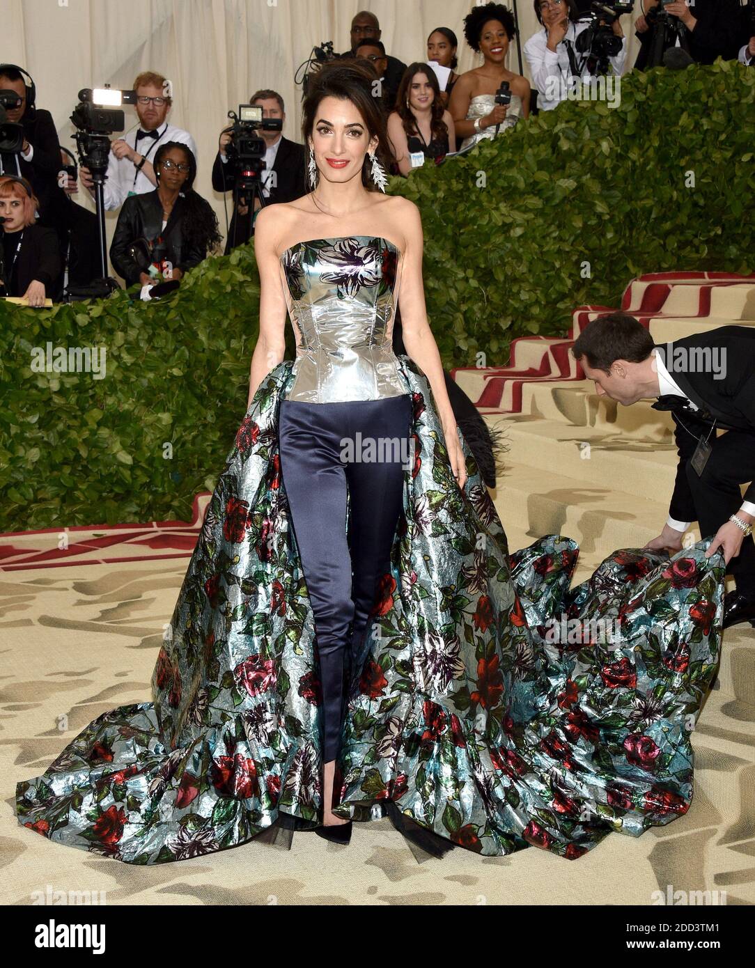 Amal Clooney attends the Costume Institute Benefit at The Metropolitan ...