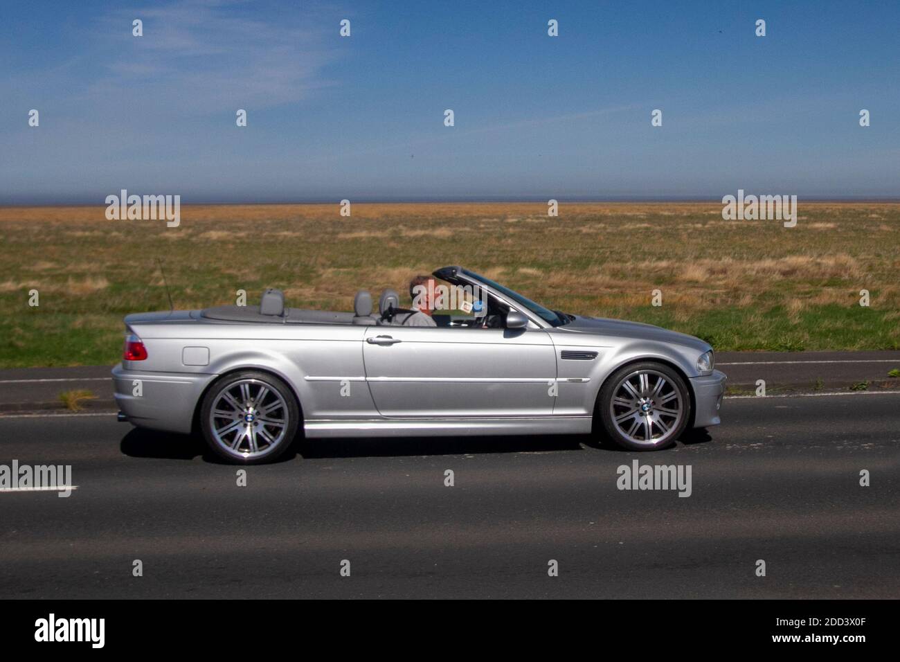 2007 BMW M3 Vehicular traffic, moving vehicles, cars, vehicle driving ...