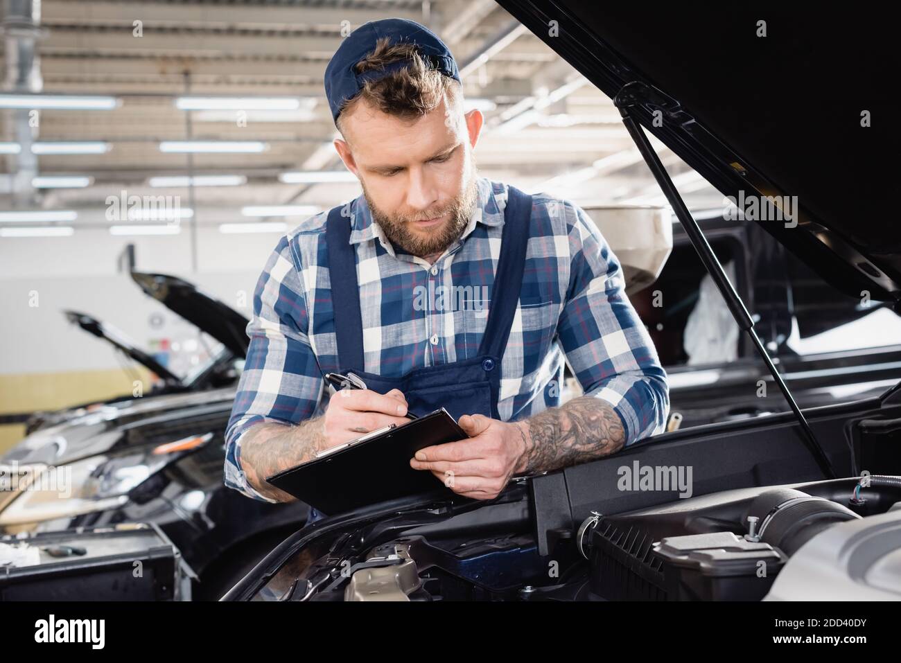 Writing compartment hi-res stock photography and images - Alamy