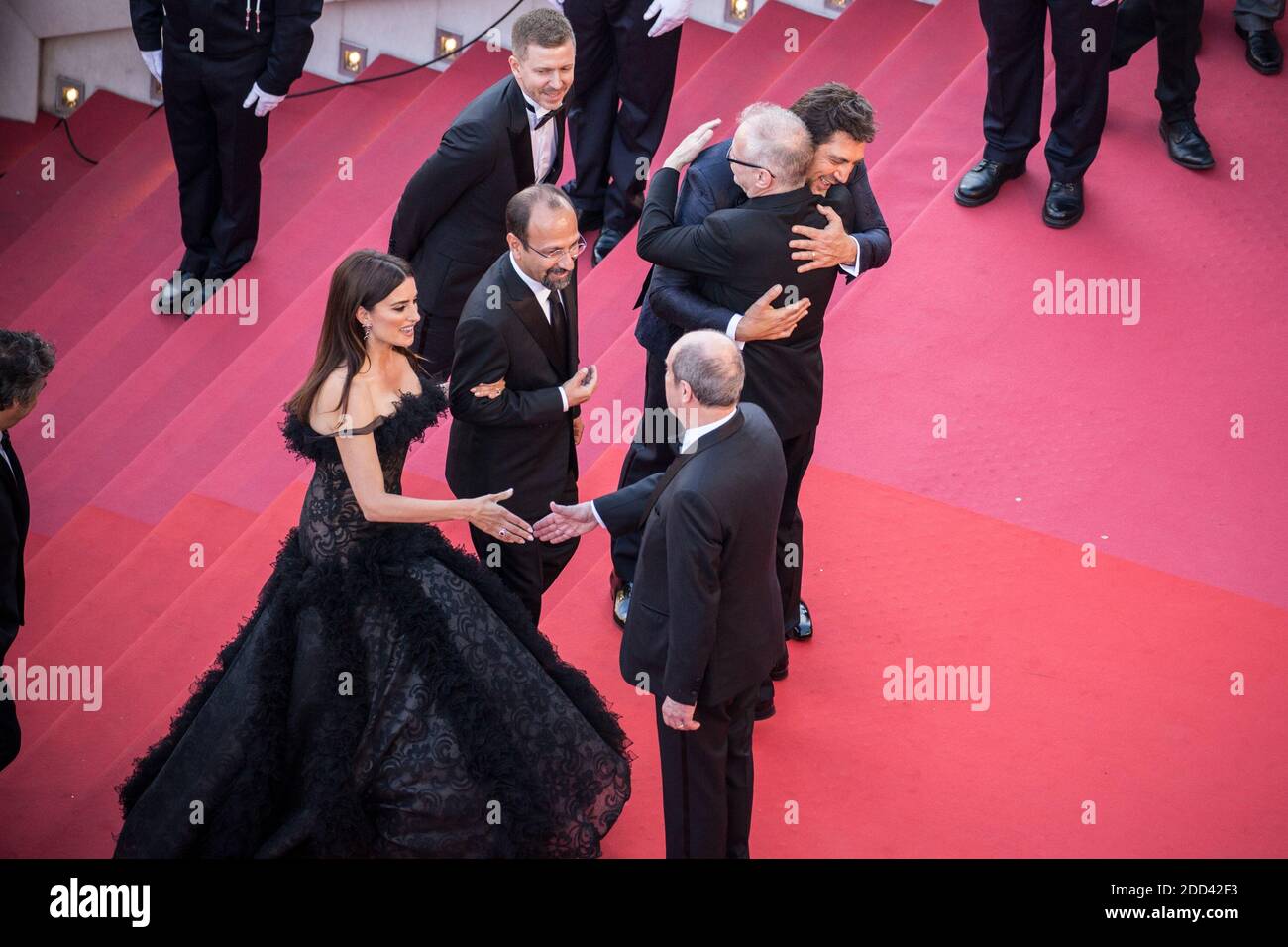 Alexandre Mallet-Guy, Eduard Fernandez, Javier Bardem, director Asghar ...