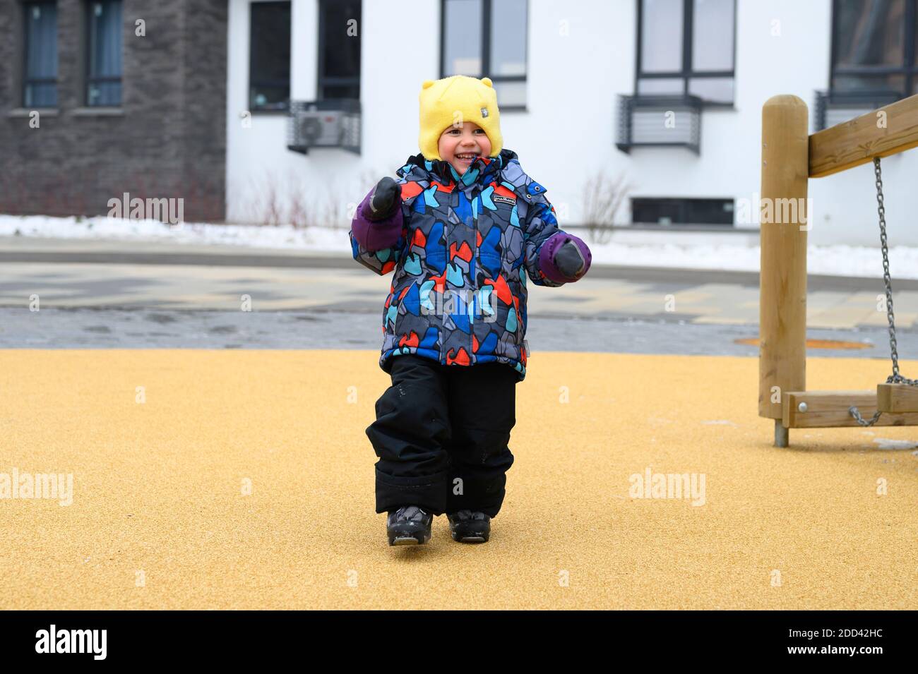 Happy children playing russia hi-res stock photography and images - Alamy