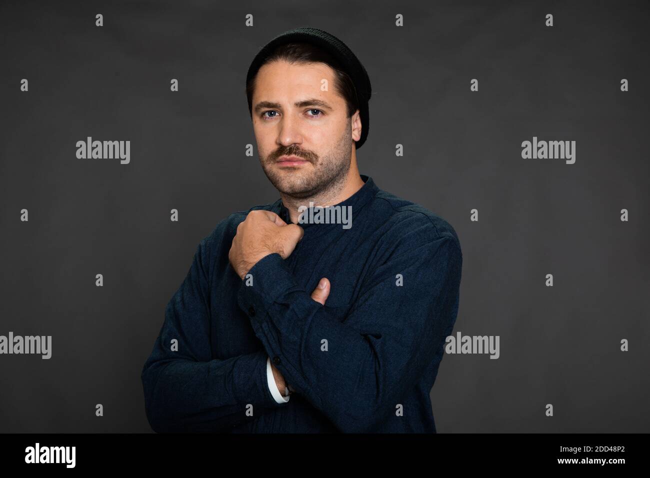 Emotional insecure hi-res stock photography and images - Alamy