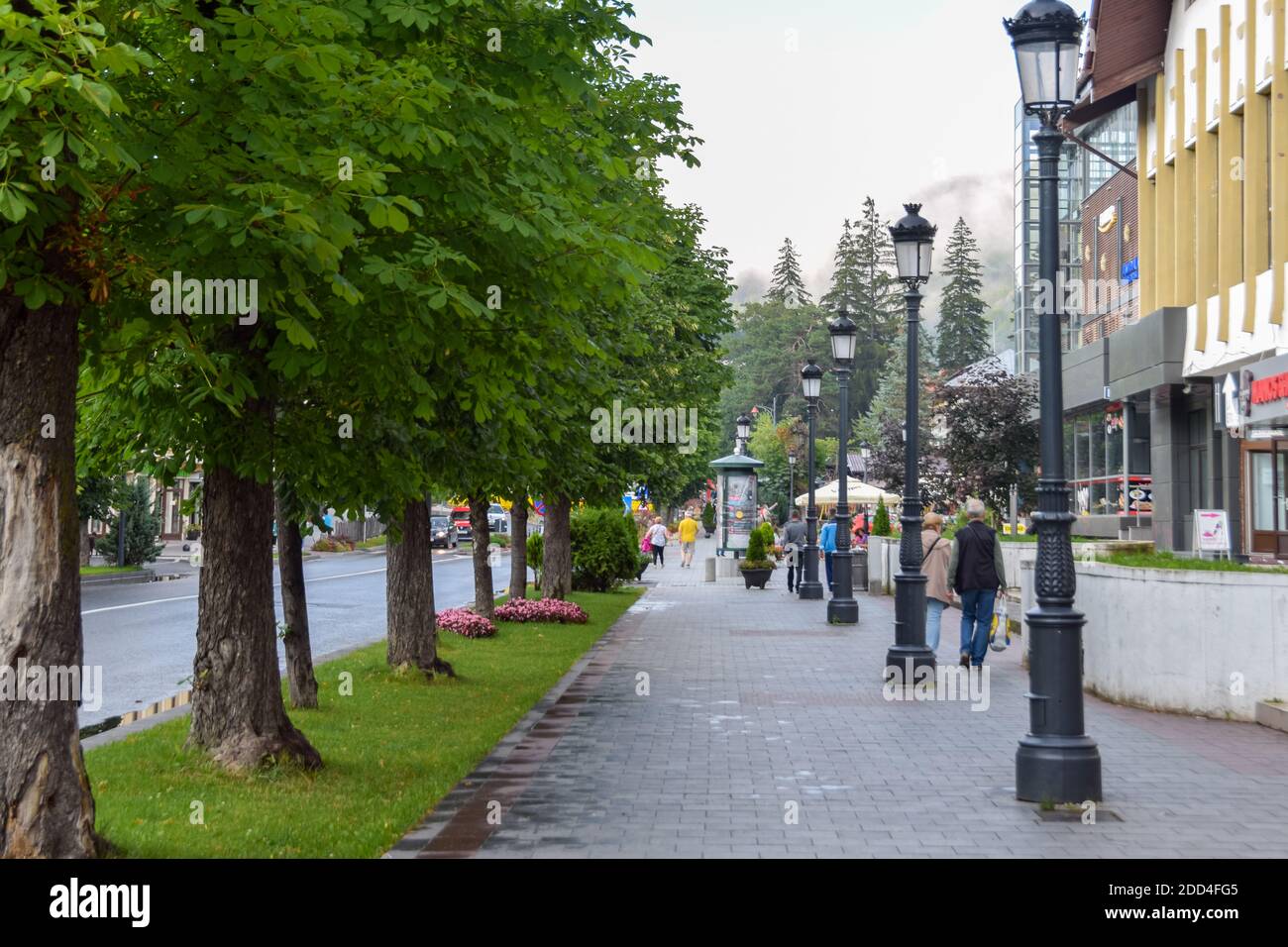 The beautiful streets of Sinaia, Romania Stock Photo - Alamy