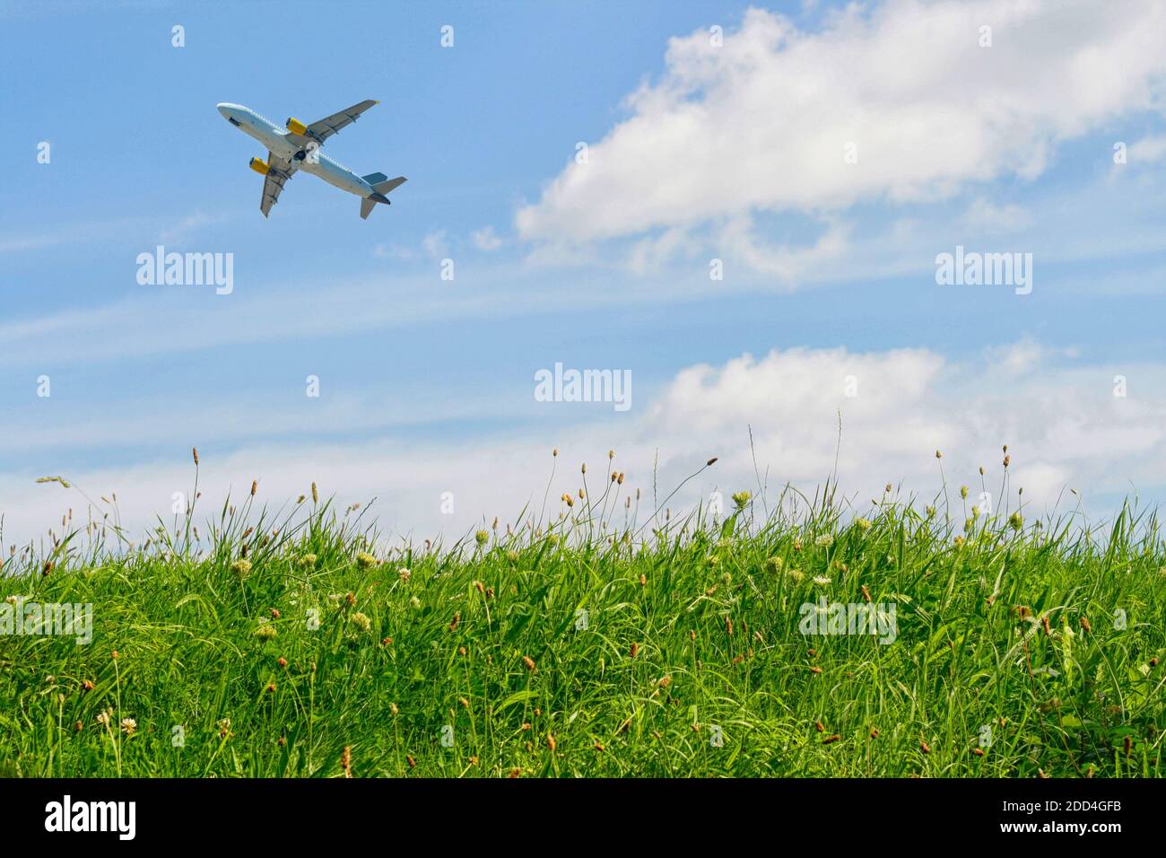 Sunbeam air transport hi-res stock photography and images - Alamy