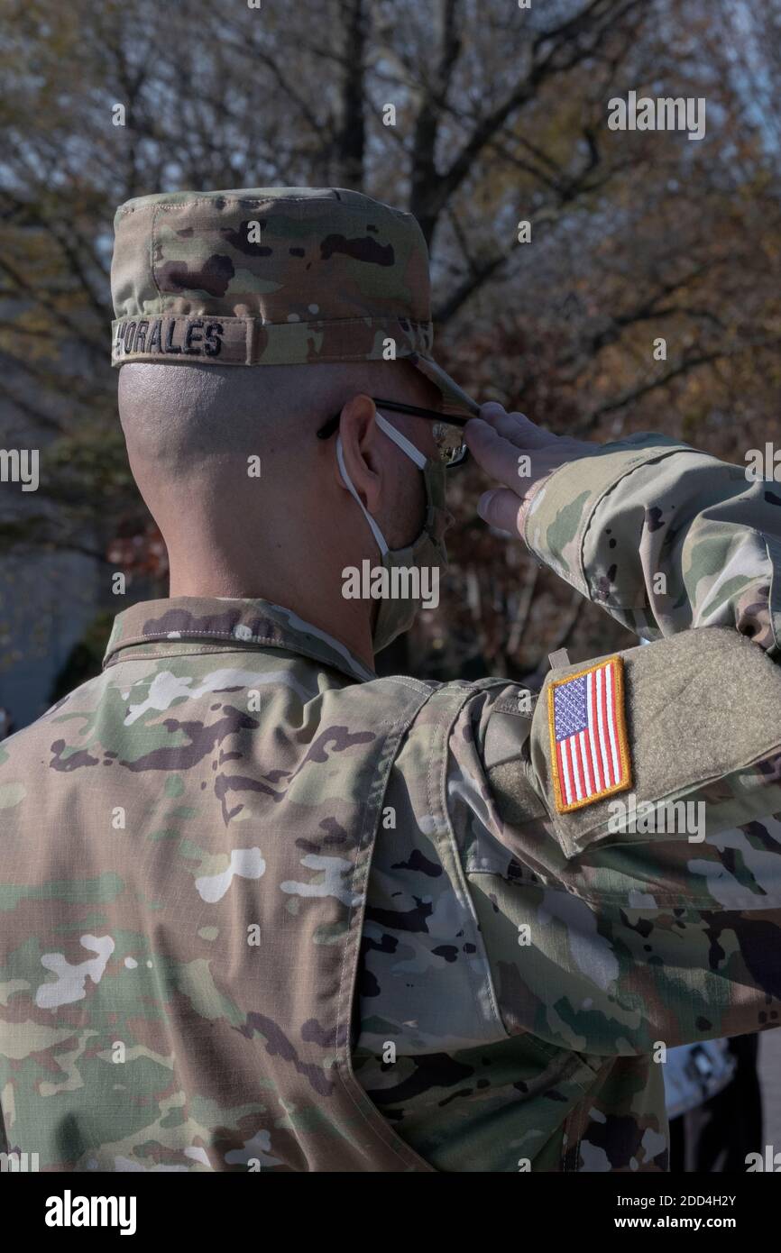 Us officer cadets hi-res stock photography and images - Alamy