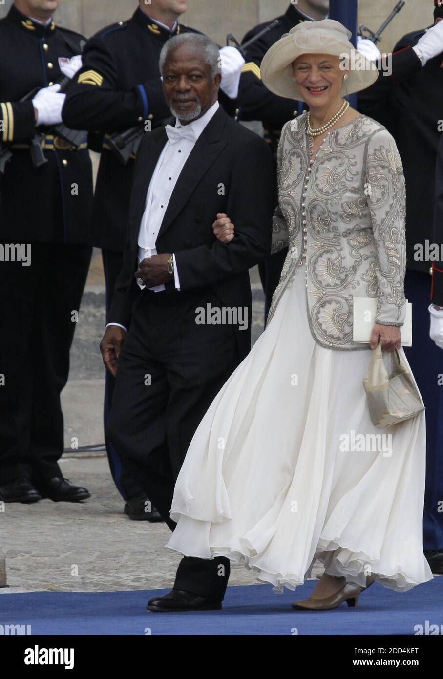 Secretary general kofi annan wife nane hi-res stock photography and ...