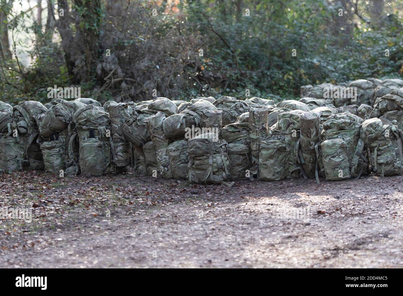 Royal marines commando hi-res stock photography and images - Alamy