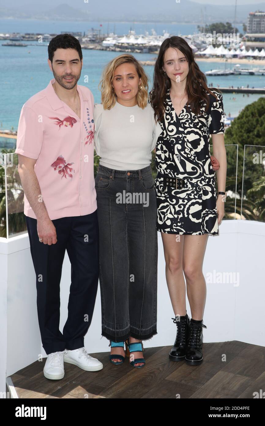 Tahar Rahim, Marie Monge and Stacy Martin attending Joueurs Photocall ...