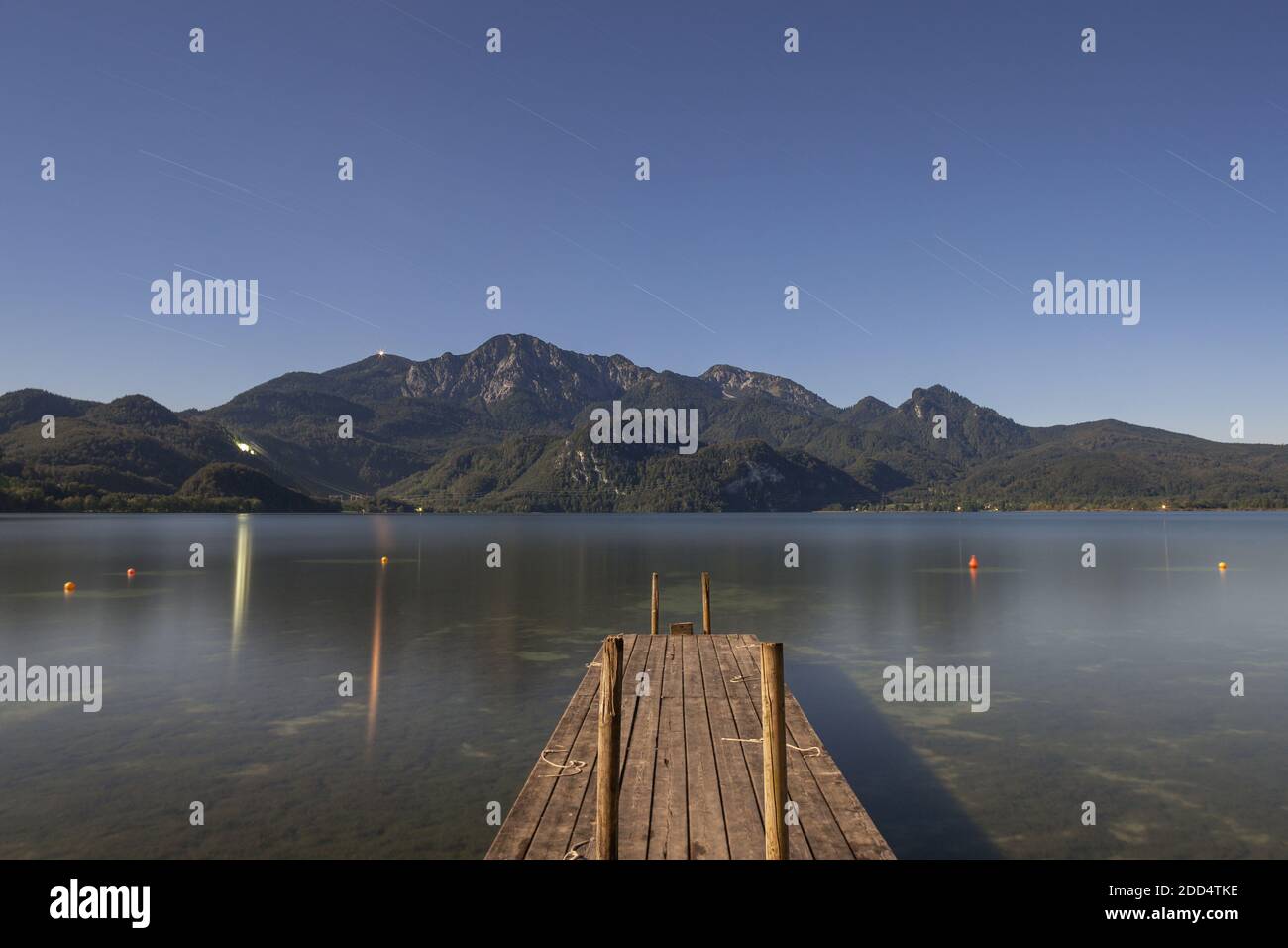 Lake footbridge hi-res stock photography and images - Alamy