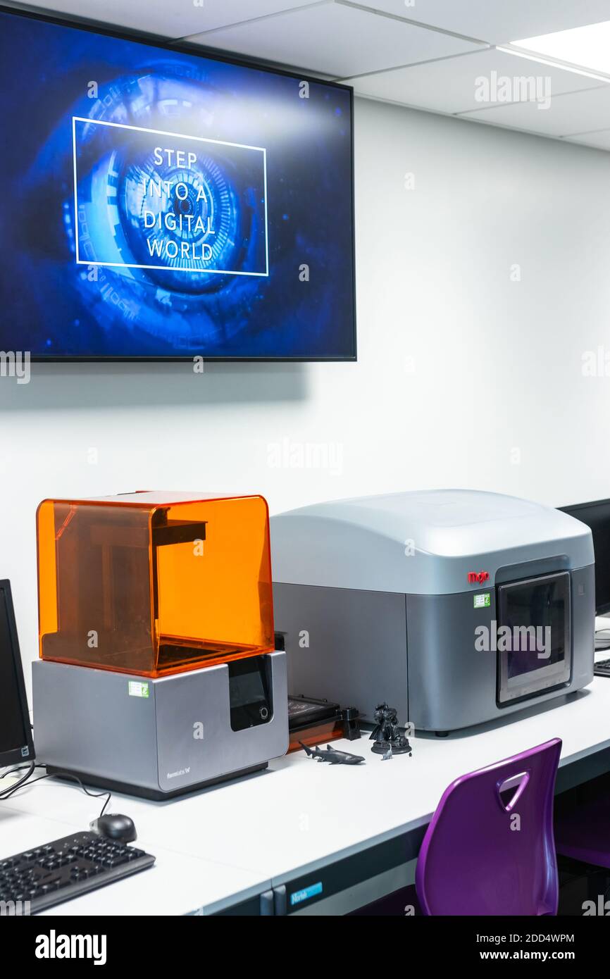 Formlabs SLA 3D printer and MOJO printer rapid prototyped plastic parts ...