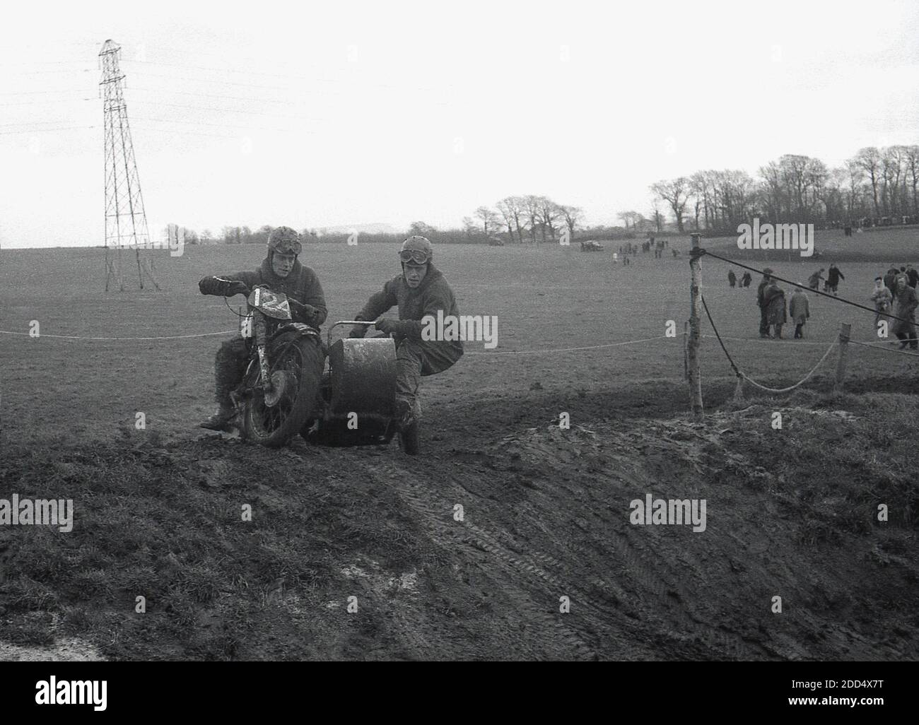 Motorbike sidecar racing hi-res stock photography and images - Alamy