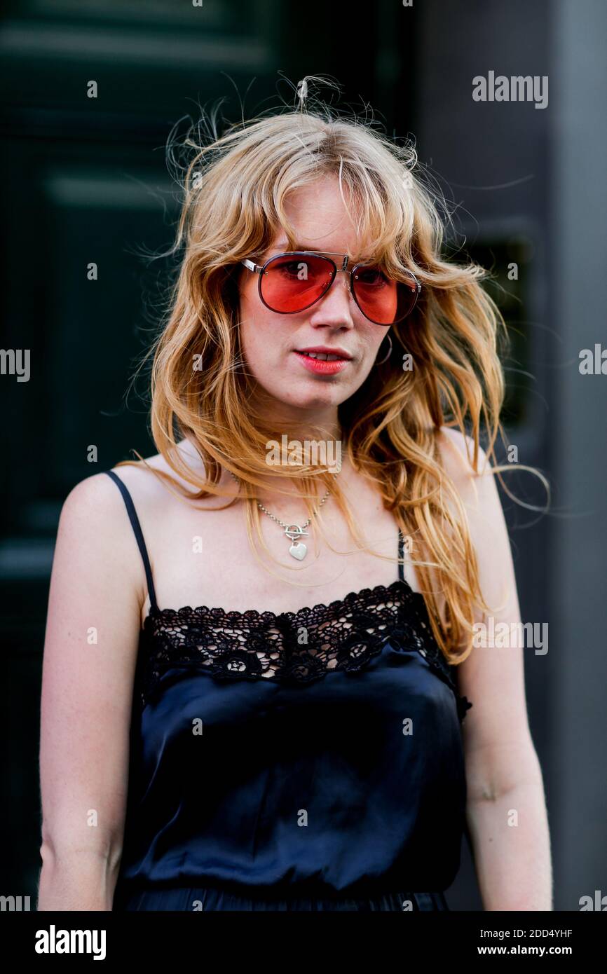 Street style, Fiona Jane arriving at Resume spring summer 2019 ready-to ...