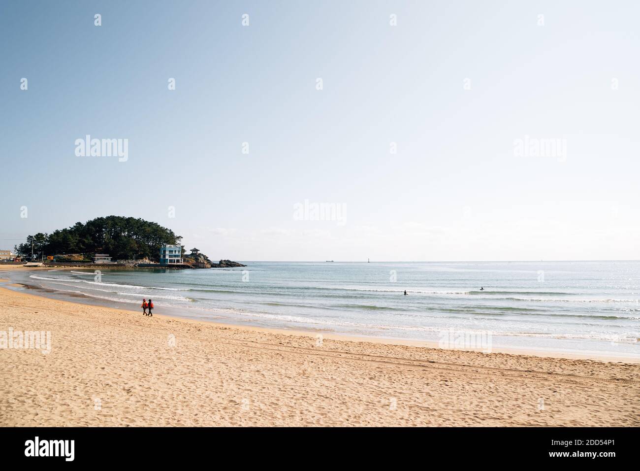 Songjeong beach and Jukdo Park in Busan, Korea Stock Photo - Alamy