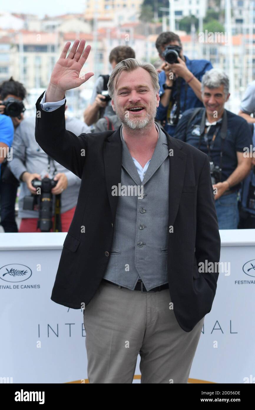 Christopher Nolan posing at the Rendez-vous with Christopher Nolan ...