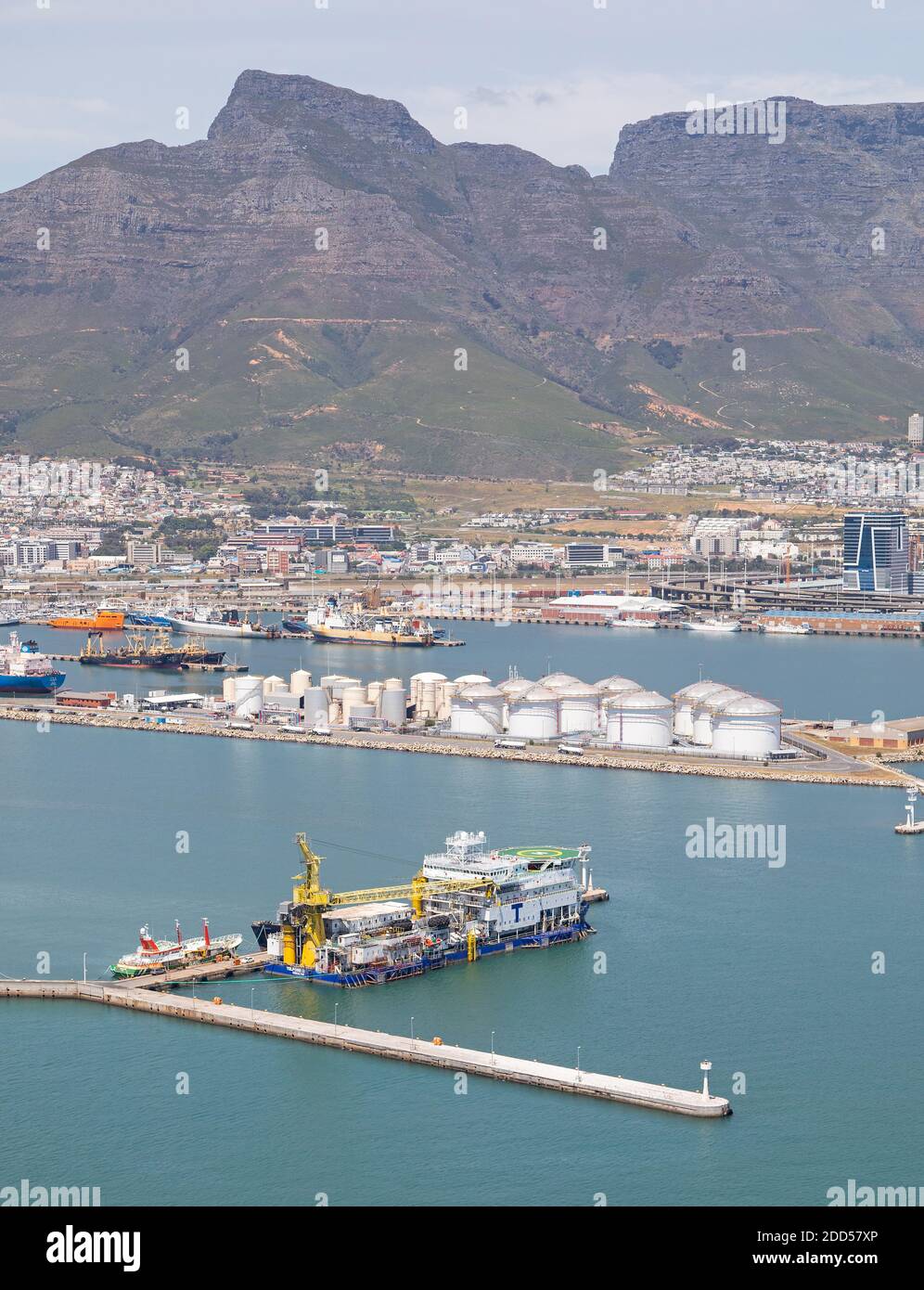 Bunkering cape town hi-res stock photography and images - Alamy