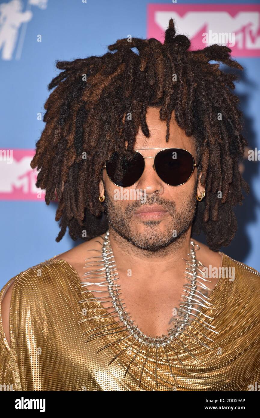 Lenny Kravitz poses backstage at the 2018 MTV Video Music Awards Press ...