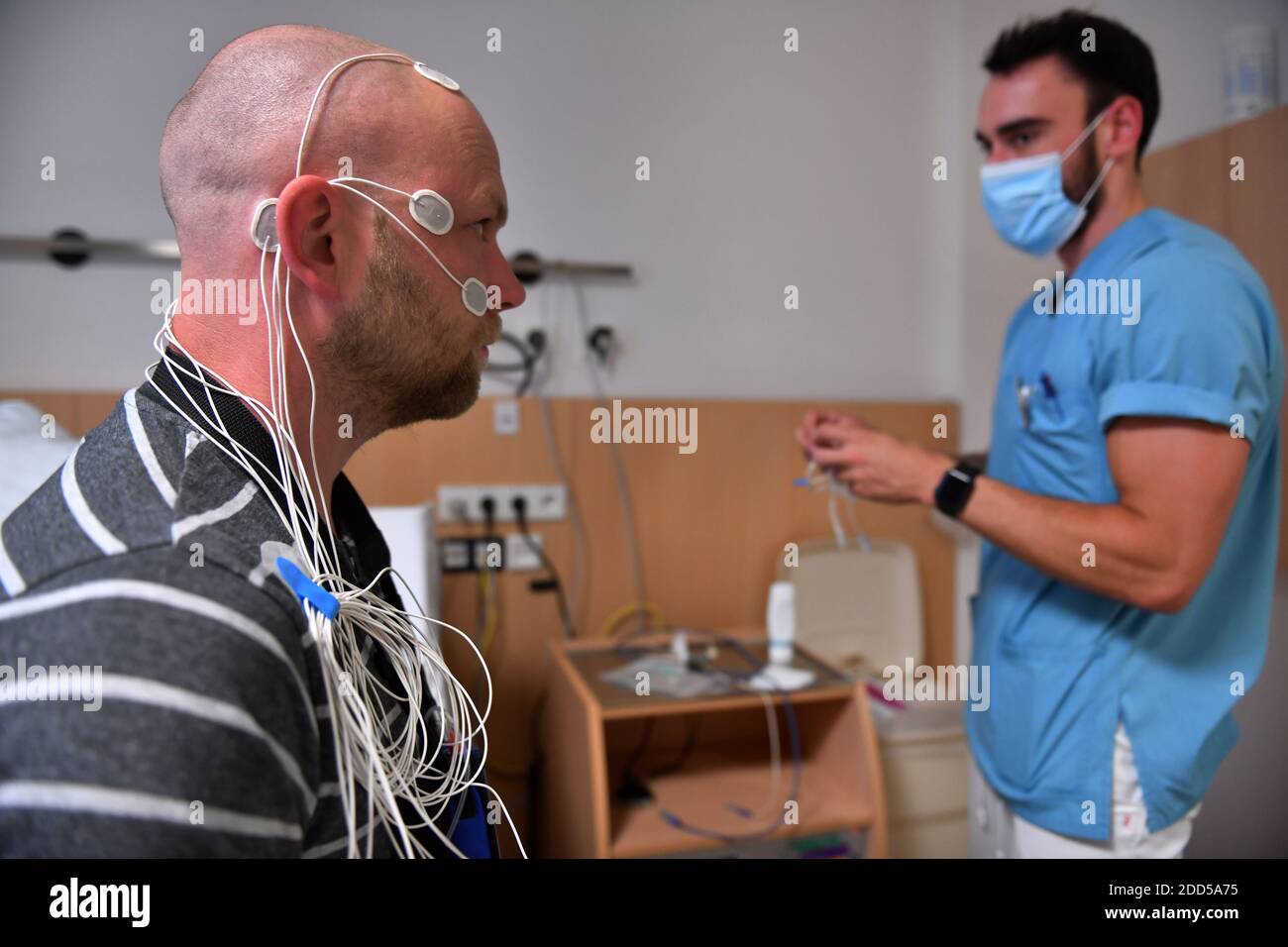 1990s laboratory hi-res stock photography and images - Alamy