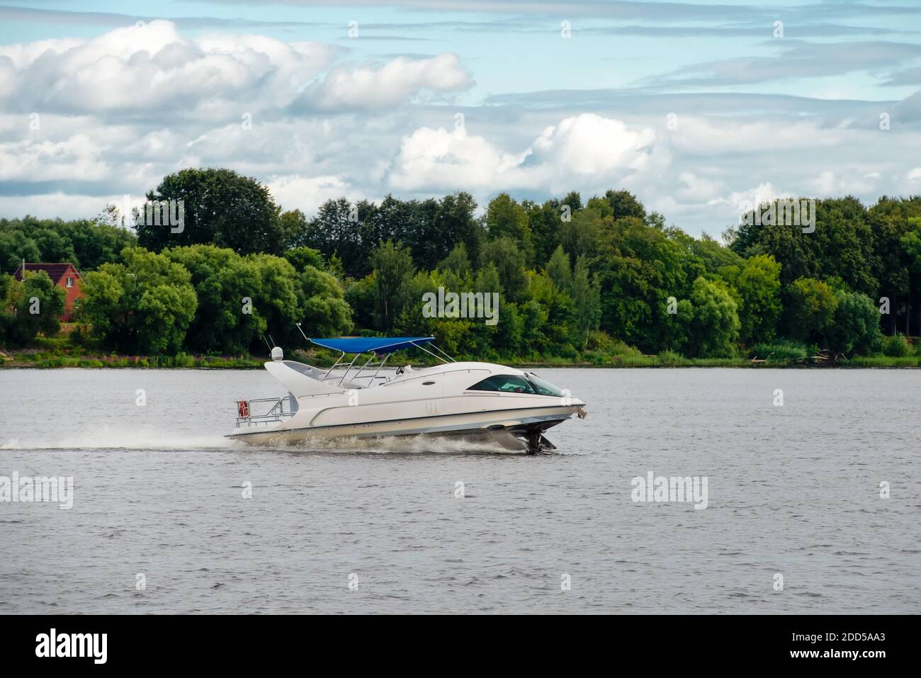 Hydrofoil speedboat hi-res stock photography and images - Alamy