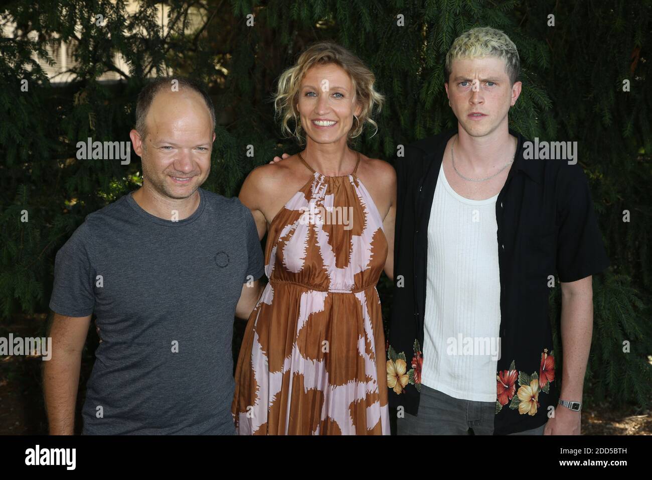 Mathieu Sapin, Alexandra Lamy and Finnegan Oldfield seen at the Le ...