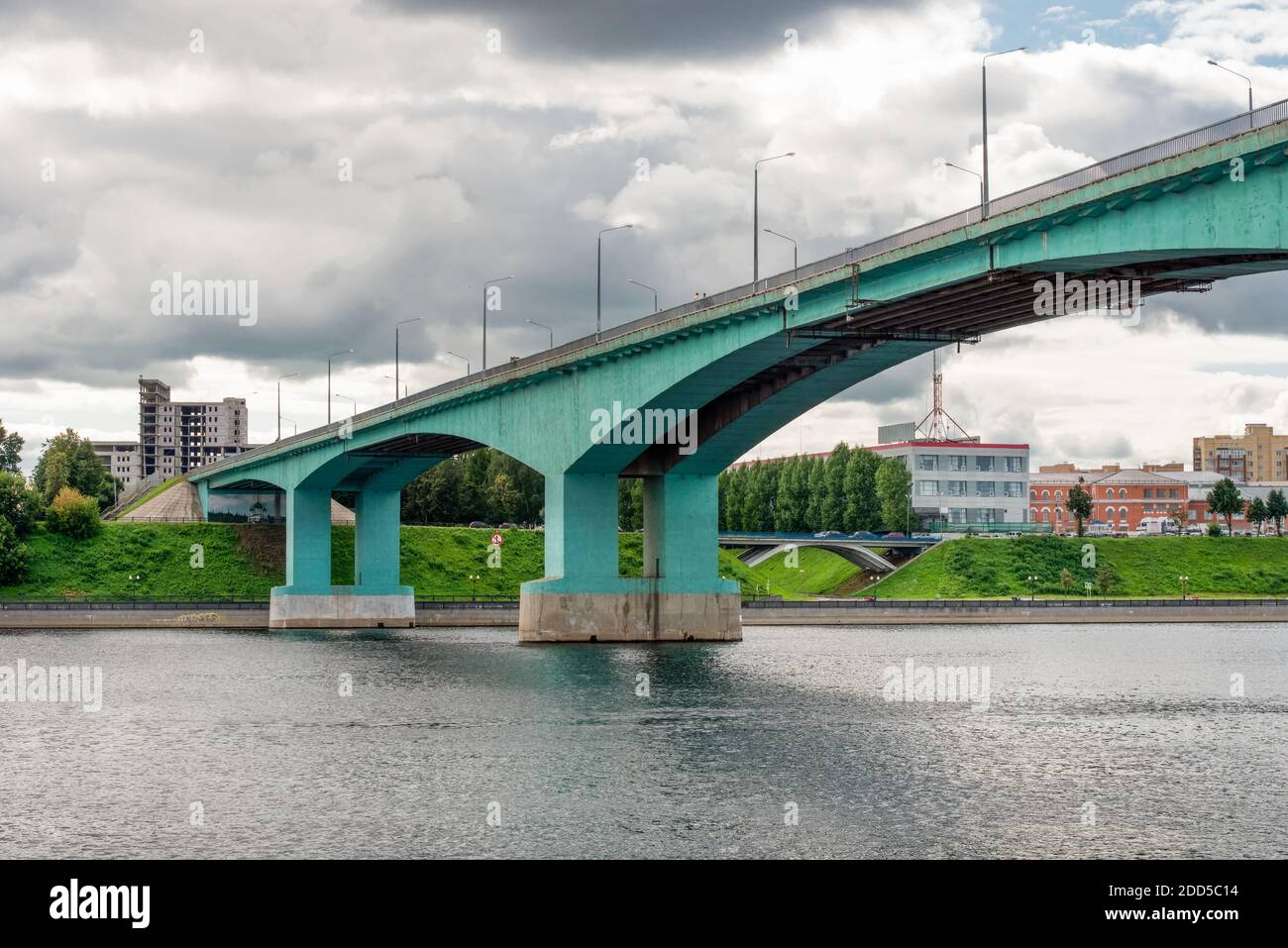 Oktyabrsky road bridge over the Volga river in the city of Yaroslavl, Russia Stock Photo - Alamy