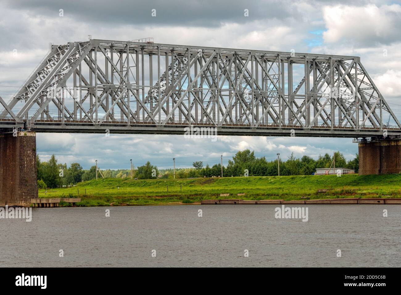 Nikolaevsky (Romanovsky) railway bridge across the Volga river in the ...