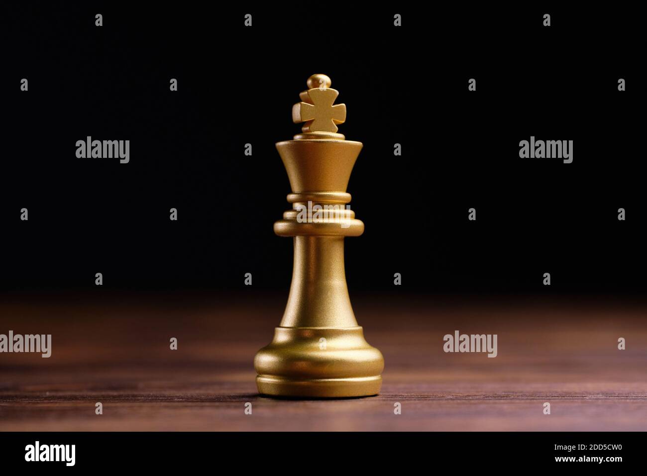 King leader hi-res stock photography and images - Alamy
