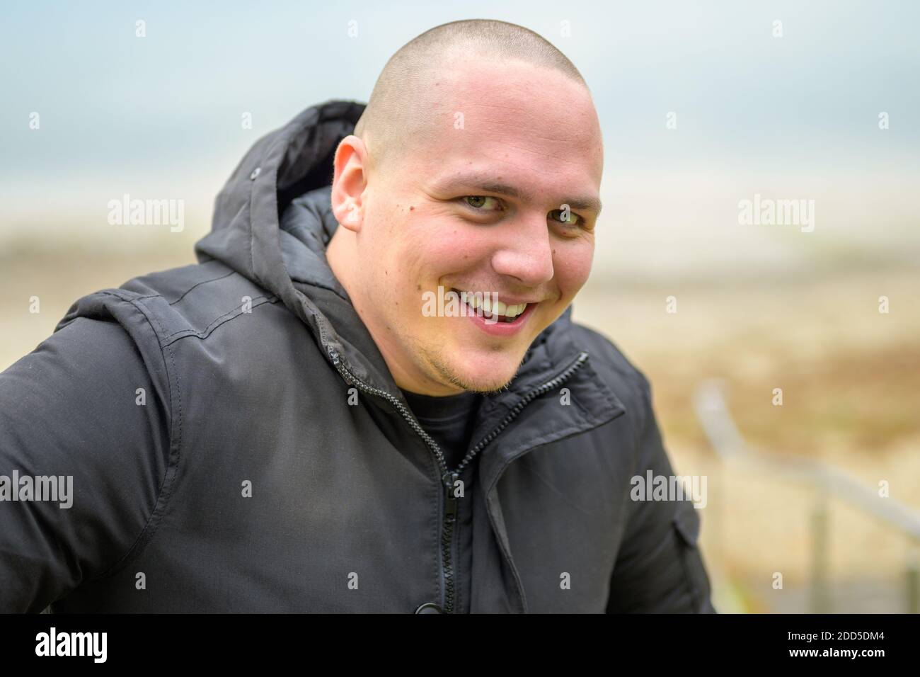 Portrait laughing man standing outdoors hi-res stock photography and ...