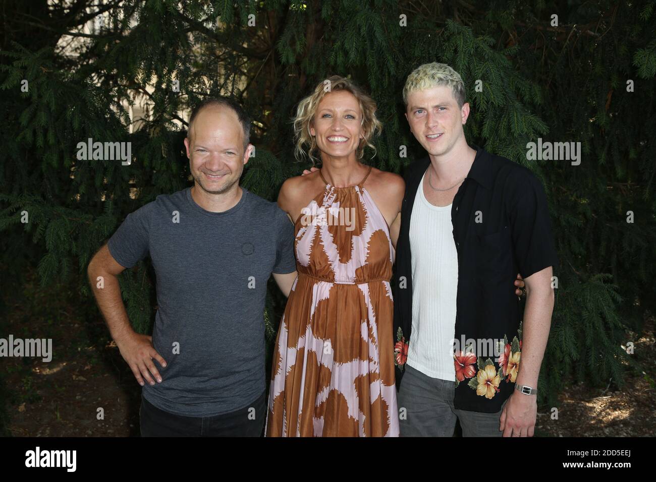 Mathieu Sapin, Alexandra Lamy and Finnegan Oldfield seen at the Le ...