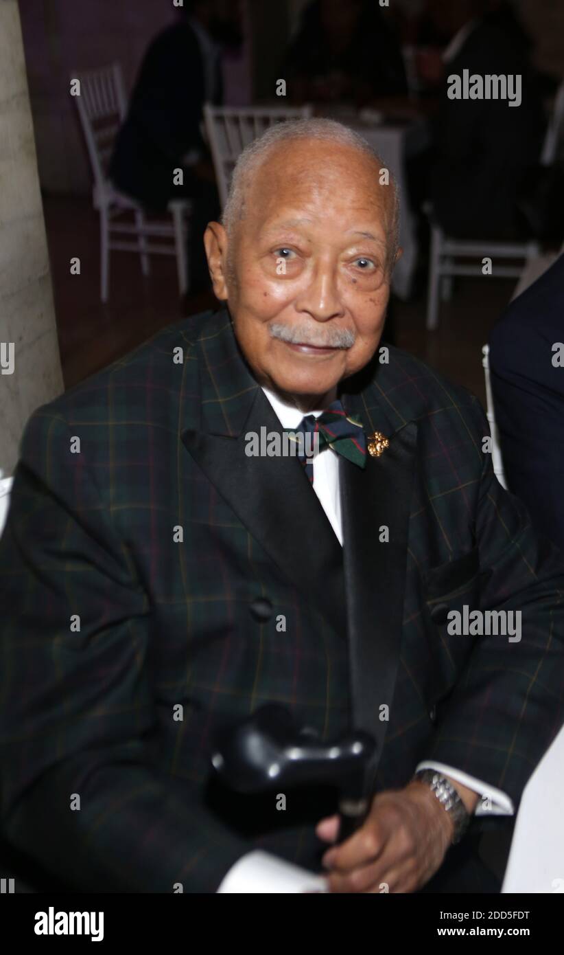 **FILE PHOTO** NY'S First Black Mayor, David N. Dinkins, Has Passed ...