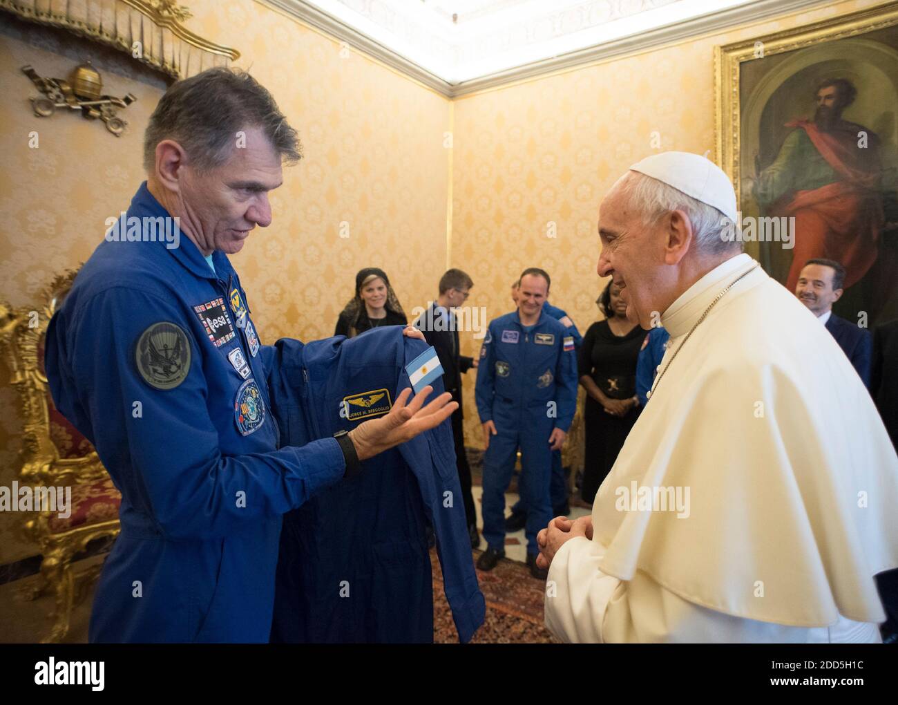 Astronauts from the International Space Station gave Pope Francis his ...