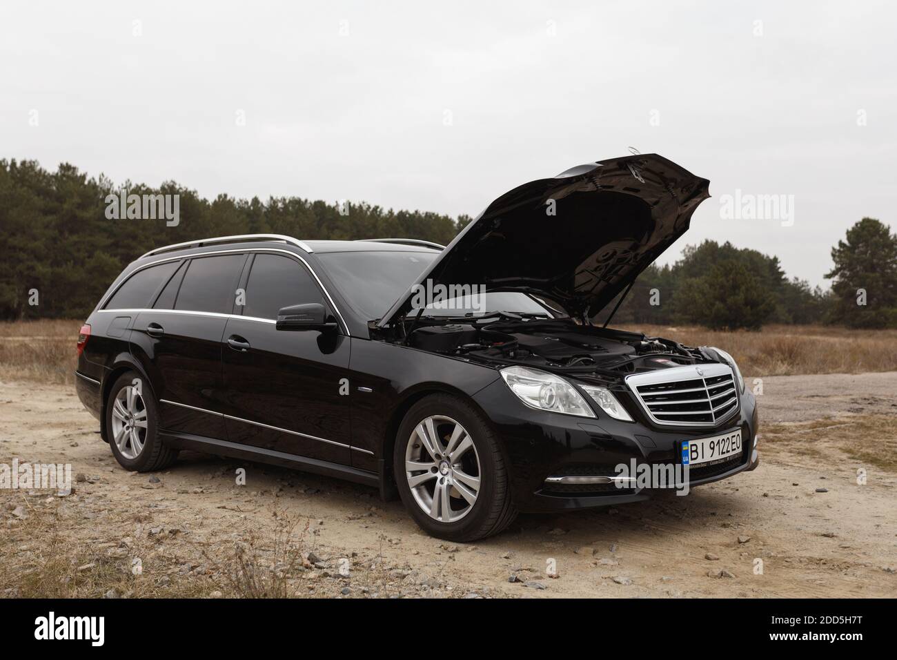 Mercedes benz e220 cdi hi-res stock photography and images - Alamy