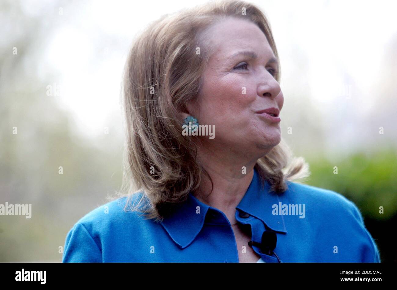 NO FILM, NO VIDEO, NO TV, NO DOCUMENTARY - Elizabeth Edwards, the wife ...