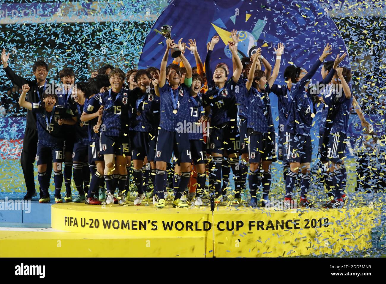 Japan's receiving the winner Cup in the 2018 FIFA World Cup Under 20 ...