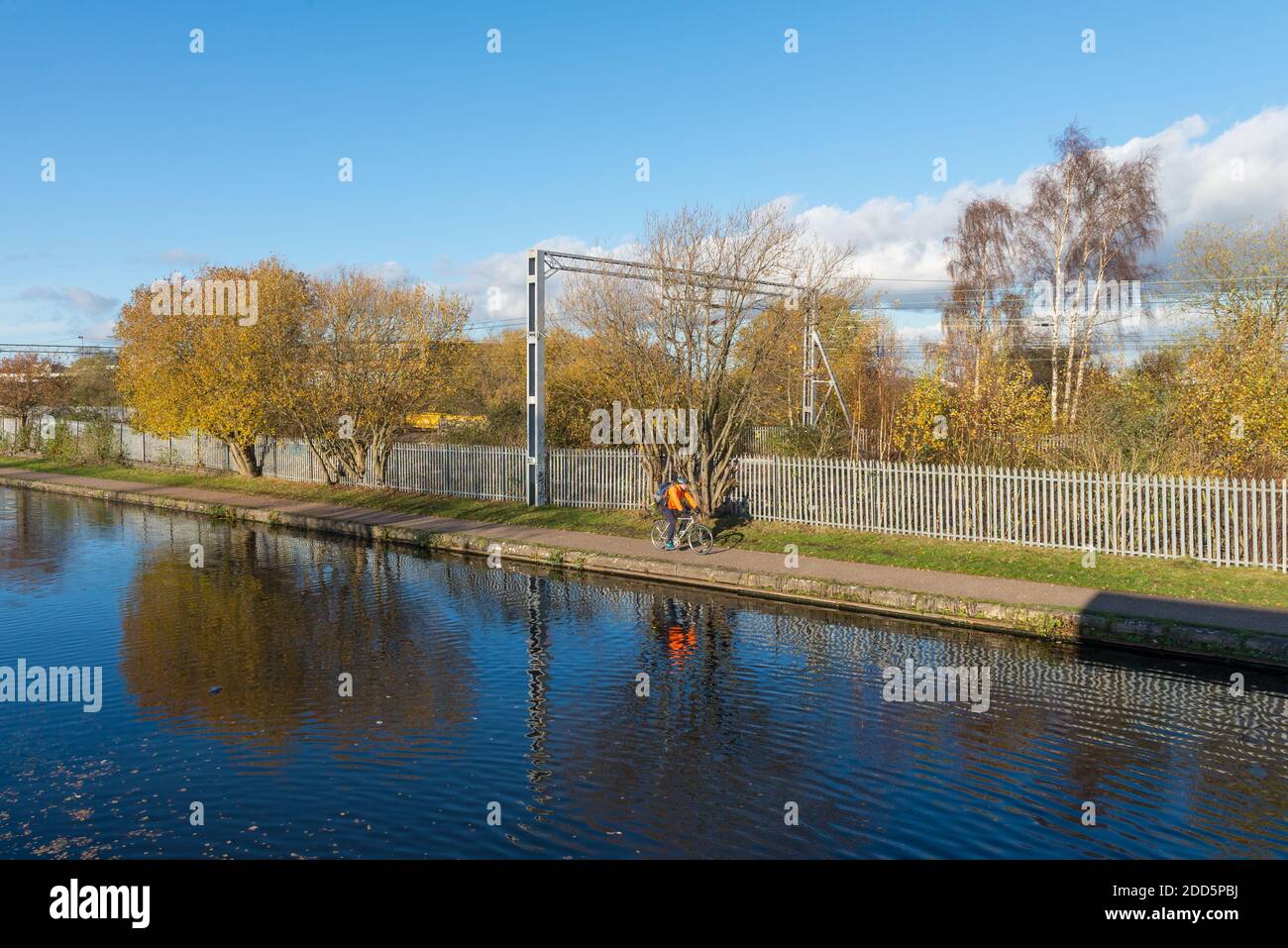Tow line hi-res stock photography and images - Alamy