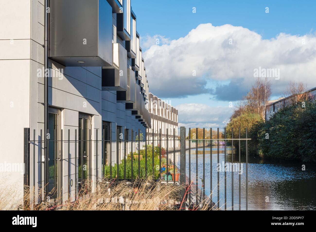 Port Loop in Ladywood, Birmingham is a new 43 acre island community ...