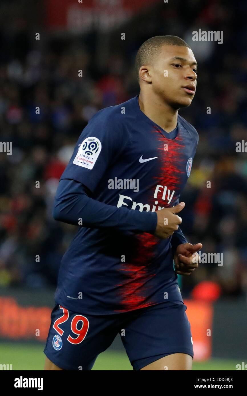 Mbappé rennes hi-res stock photography and images - Alamy