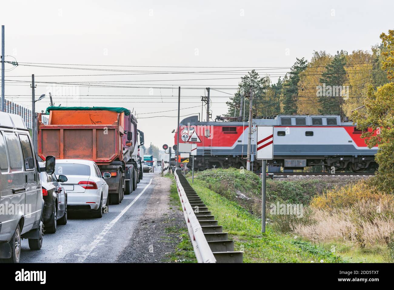 Fast train crosses road hi-res stock photography and images - Alamy