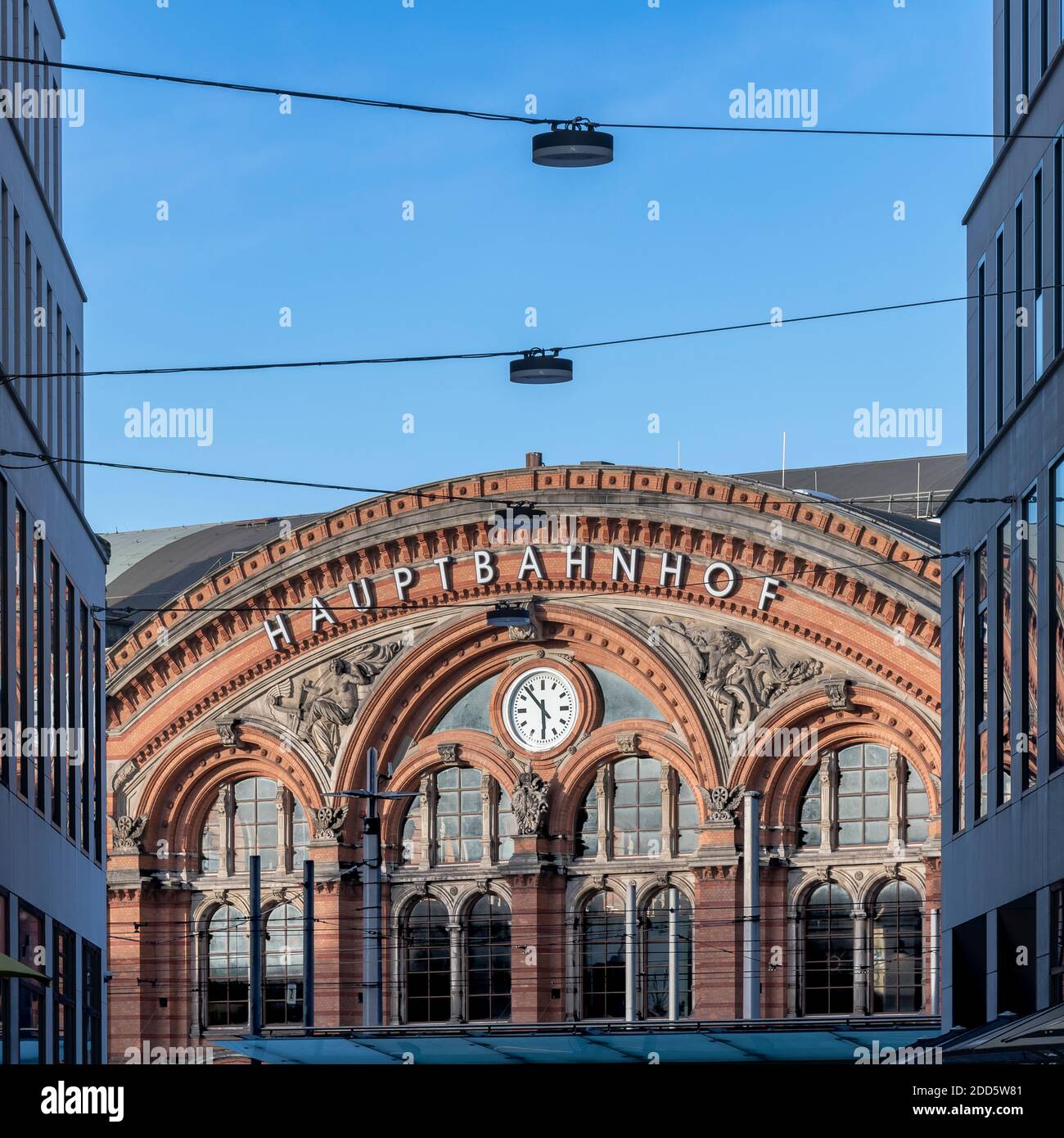 Bremen central station hi-res stock photography and images - Alamy