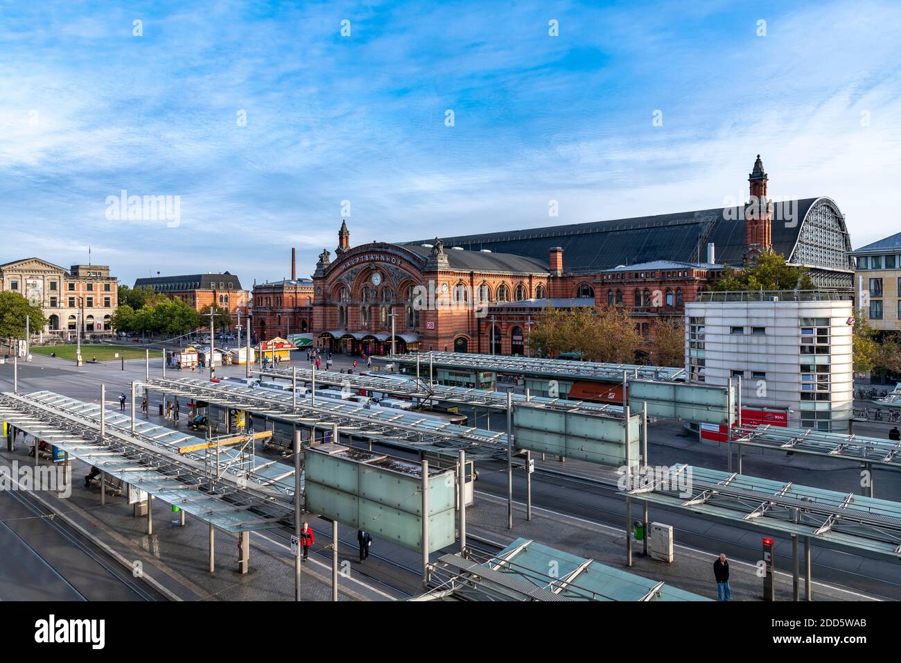 Bremen central station hi-res stock photography and images - Alamy
