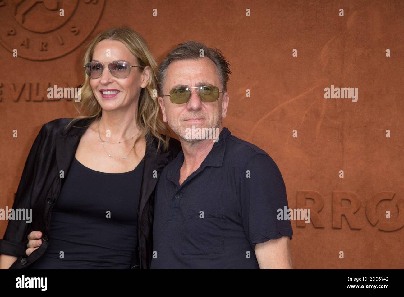Tim roth wife nikki butler hi-res stock photography and images - Alamy
