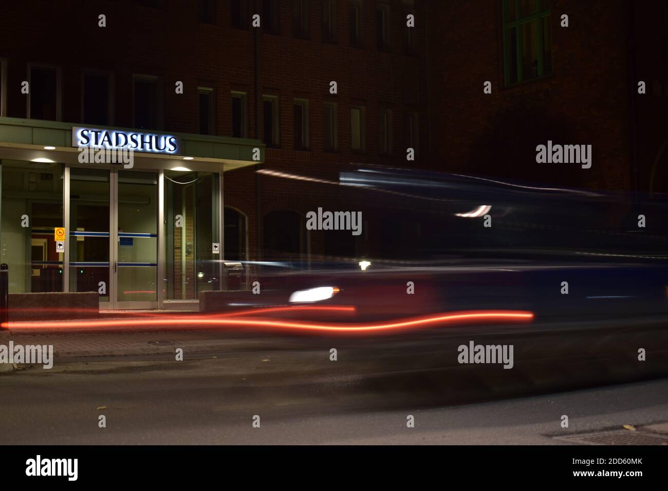 Cars in the night with an open shutter Stock Photo - Alamy