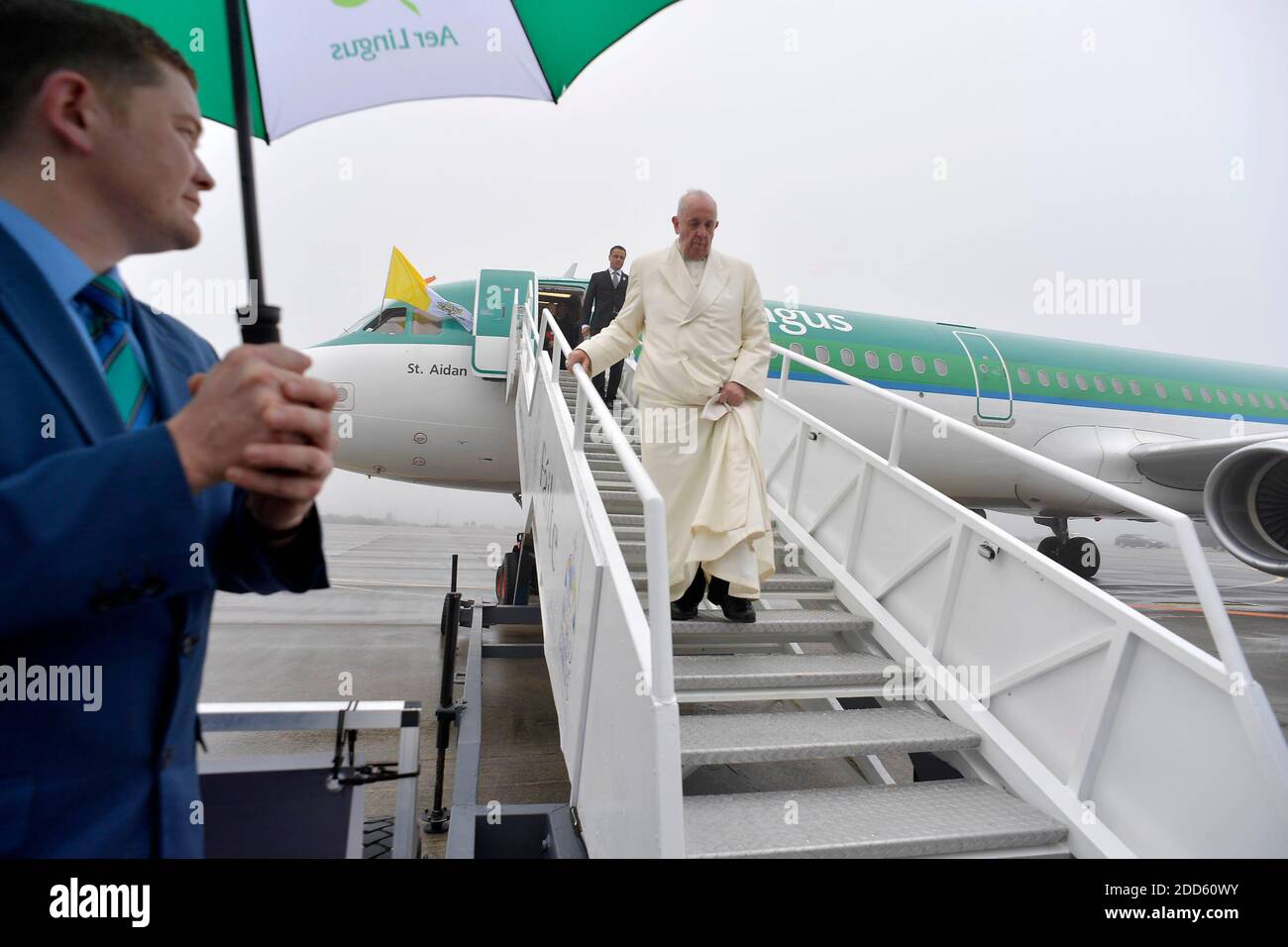 Pope Francis arrives in Knock before his visit at the Apparition Chapel ...