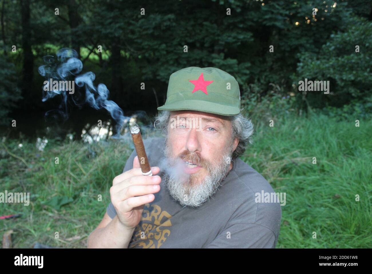 Fidel Castro Cigar Wallpaper