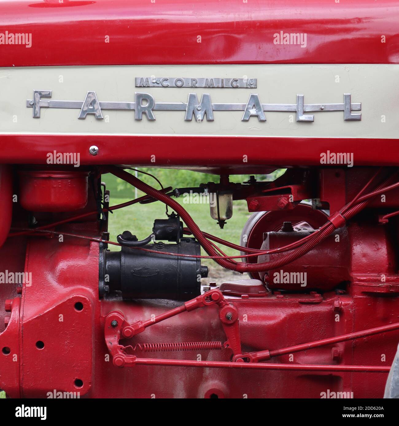 Mccormick farmall tractor hi-res stock photography and images - Alamy