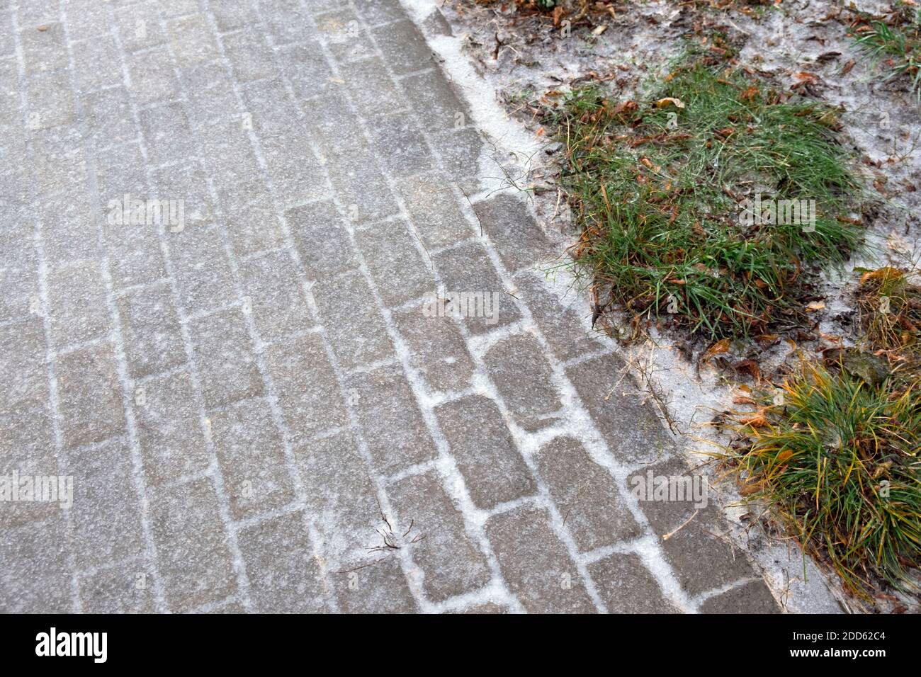 Covering pavement hi-res stock photography and images - Alamy