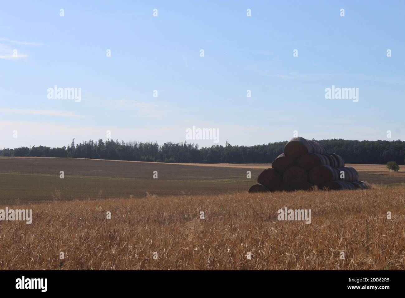 Agriculture haystack hi-res stock photography and images - Alamy