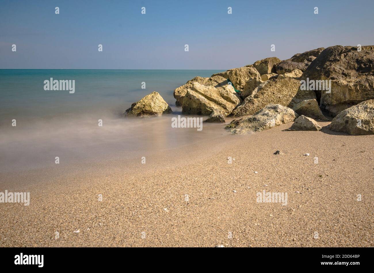 Seascape with rocks hi-res stock photography and images - Alamy