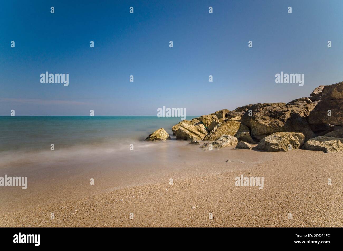 Beautiful seascape rocks hi-res stock photography and images - Alamy