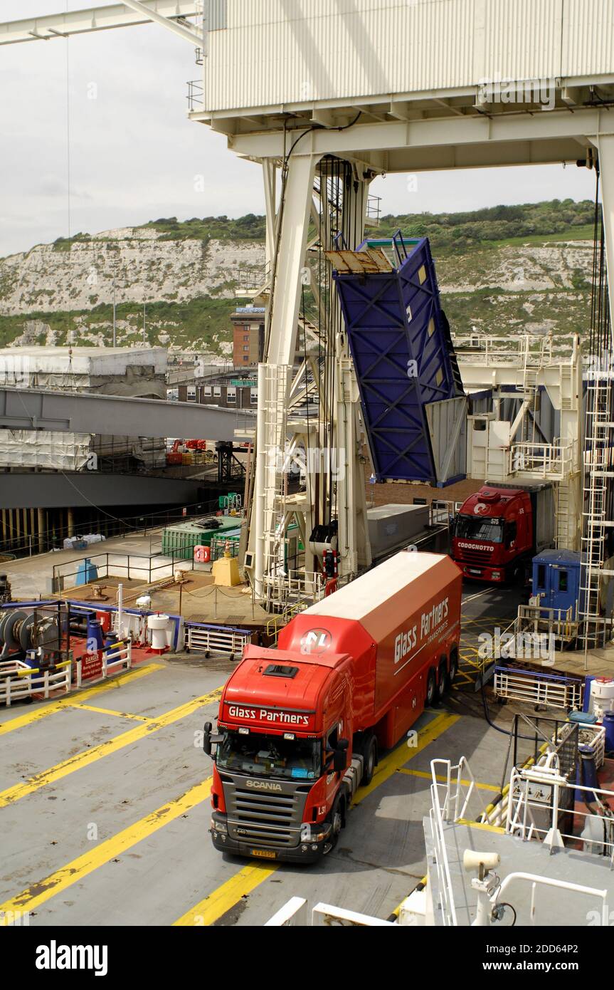 AJAXNETPHOTO. JUNE, 2015. DOVER, ENGLAND. - ROAD FREIGHT TRUCKS ...
