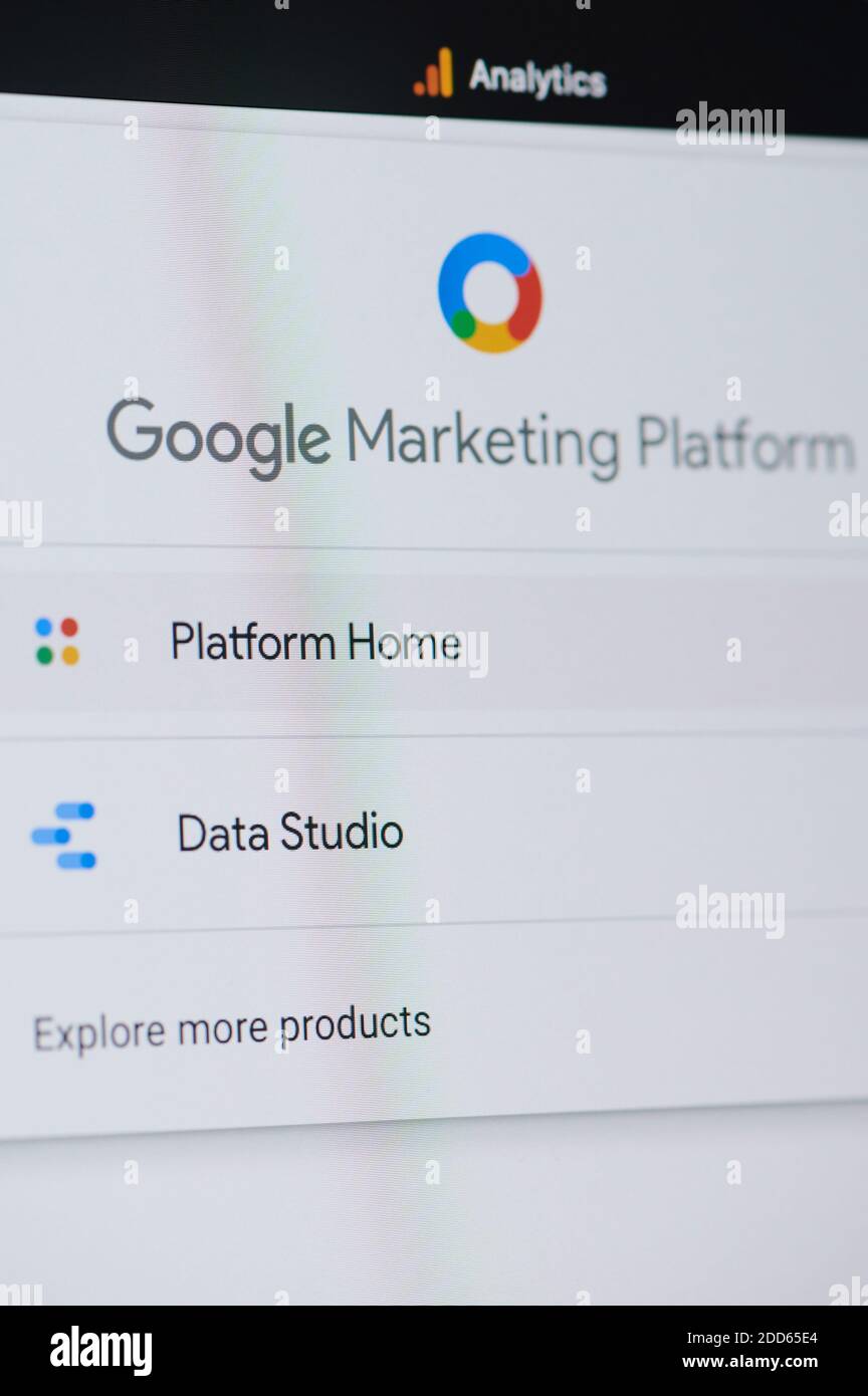 Digital platform hi-res stock photography and images - Alamy